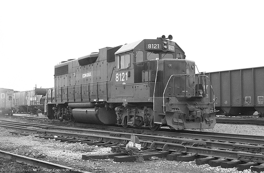 CR GP38-2 8121
